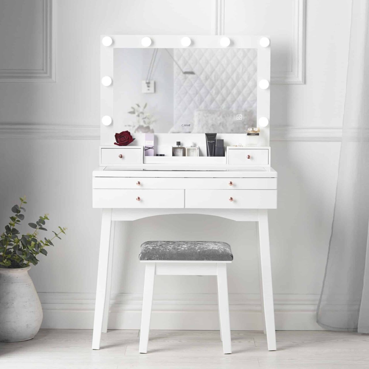 Choosing The Perfect Dressing Table! - CARME HOME